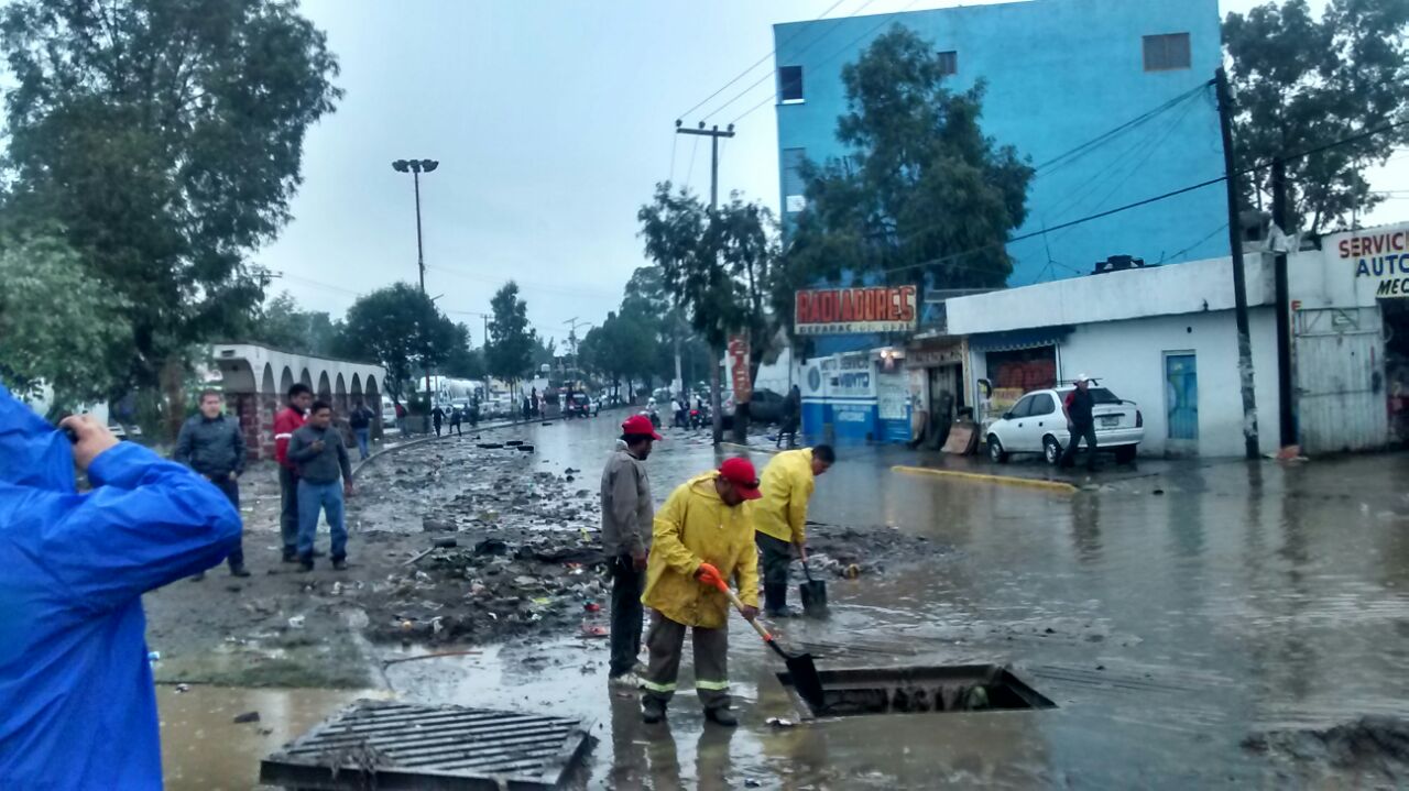 30 Casas Inundadas En Valle De Chalco Se Desborda El Canal De