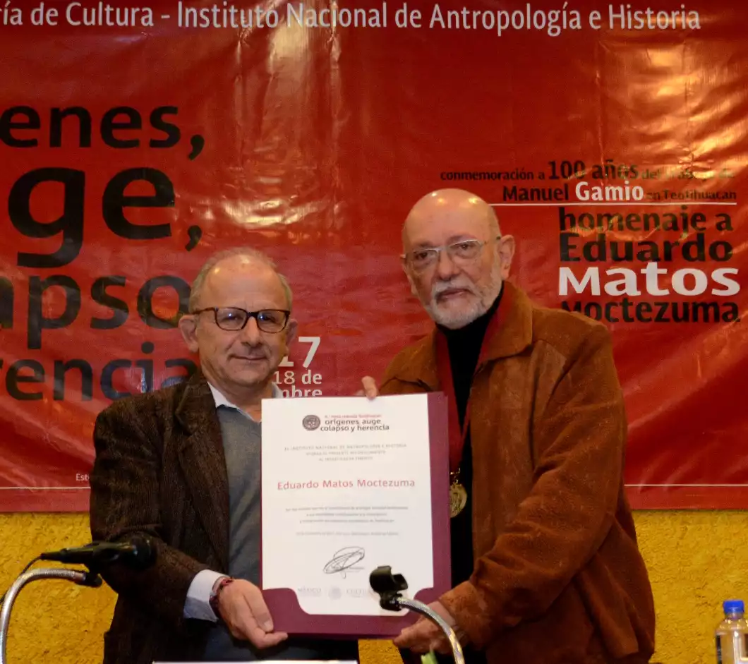 EVOCAN LEGADO DE MANUEL GAMIO EN LA INAUGURACIÓN DE LA 6ª MESA REDONDA ...