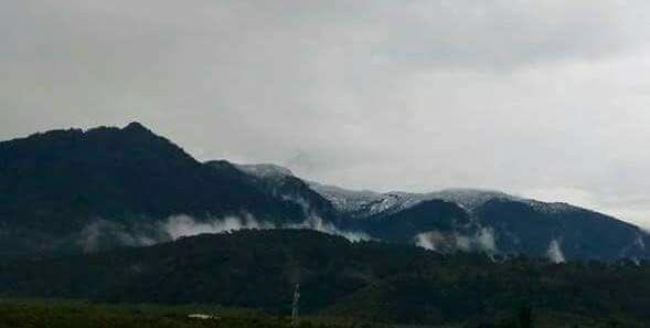 Amanece nevado el Pico de Tancítaro, Michoacán Reporteros en Movimiento